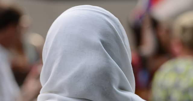 Is Hijab Religious or Cultural? How Islamic Rulings Are Formed | Yaqeen ...